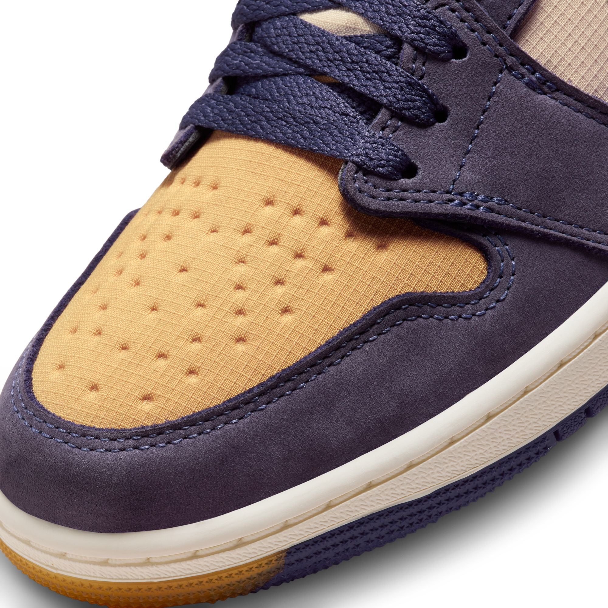 FOOTWEAR – Creme321